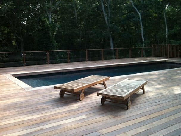 15 Impressive Designs for Wooden Pool Decks