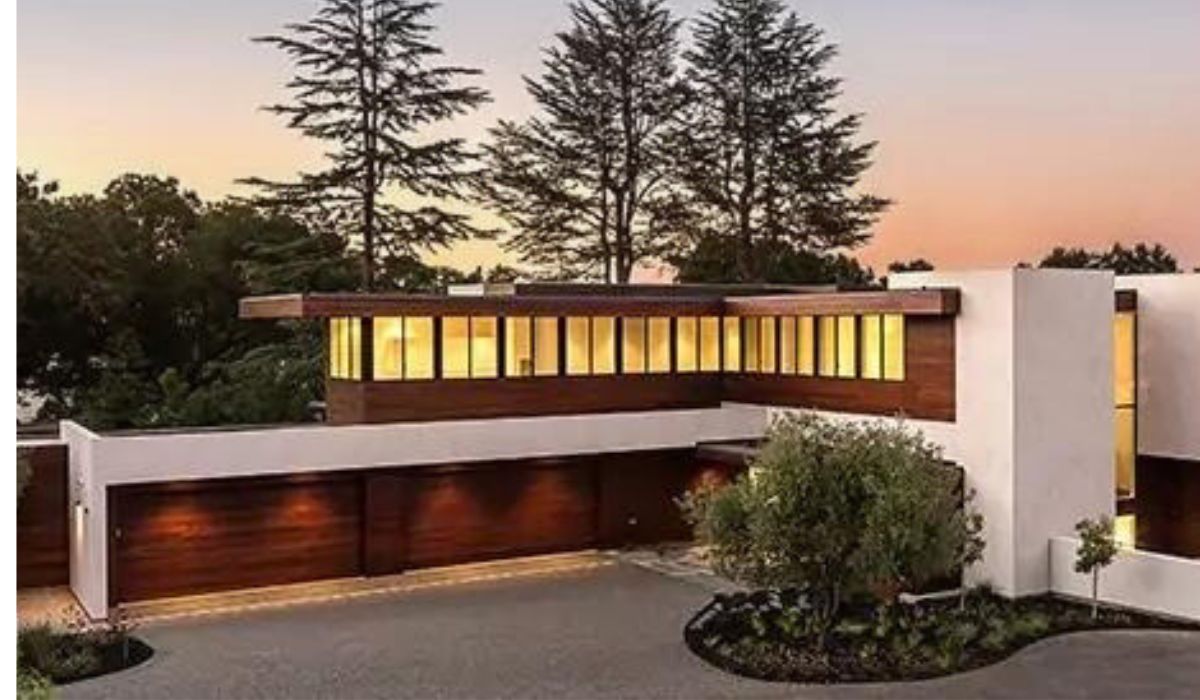 Architectural Details / Specifications - Wood Rainscreen